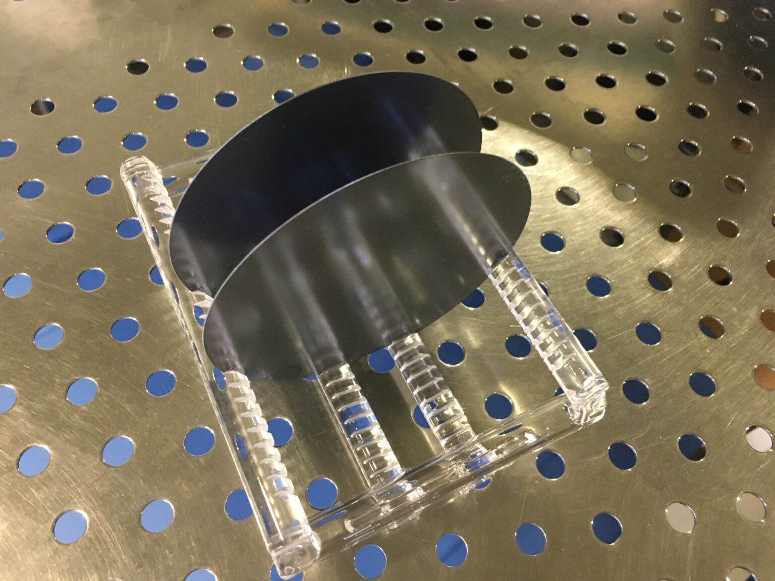 Quartz and Aluminum Wafer Boats - Glow Research